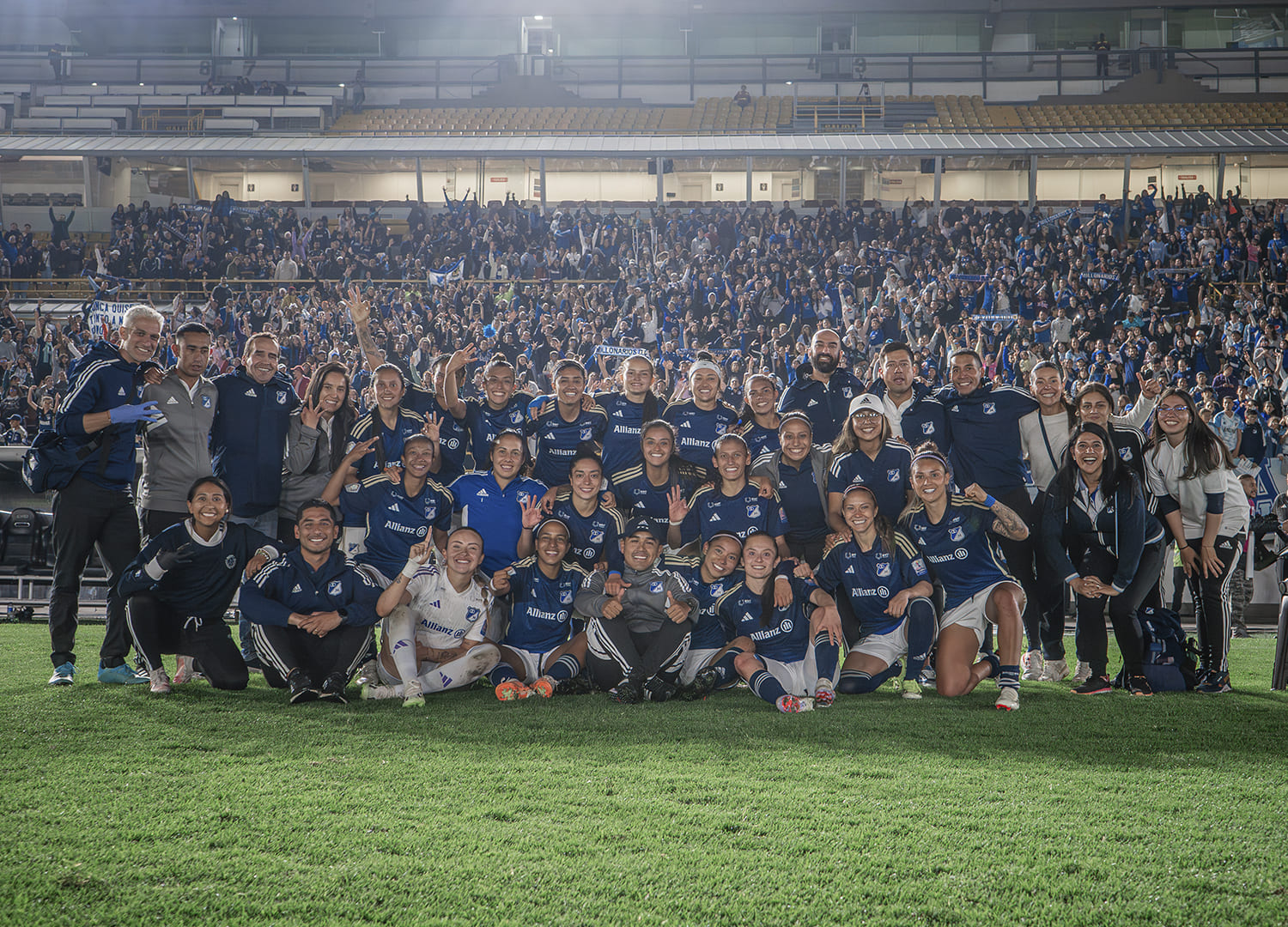 Contáctanos - Millonarios FC