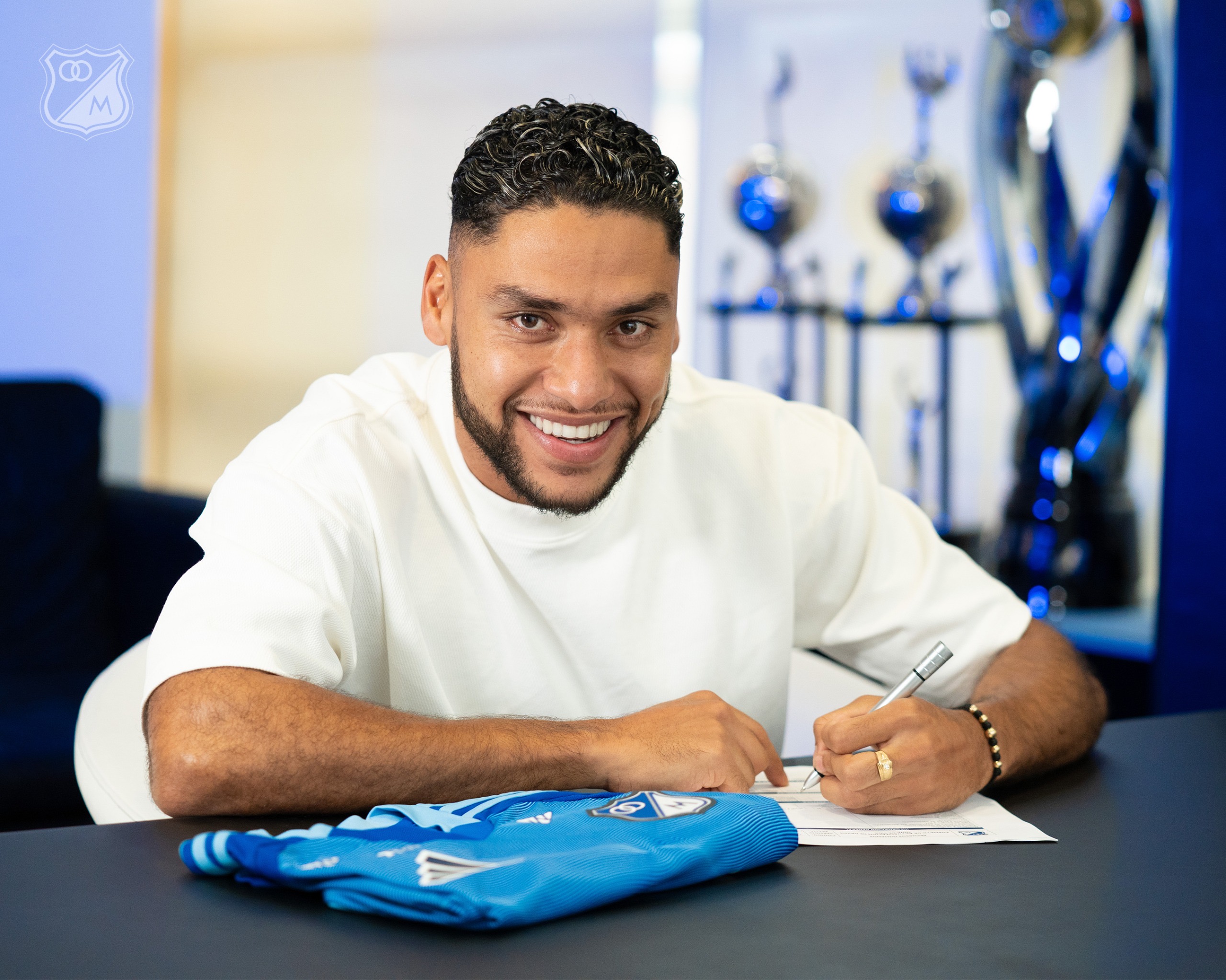 COMUNICADO OFICIAL: SEBASTIÁN VALENCIA - Millonarios FC